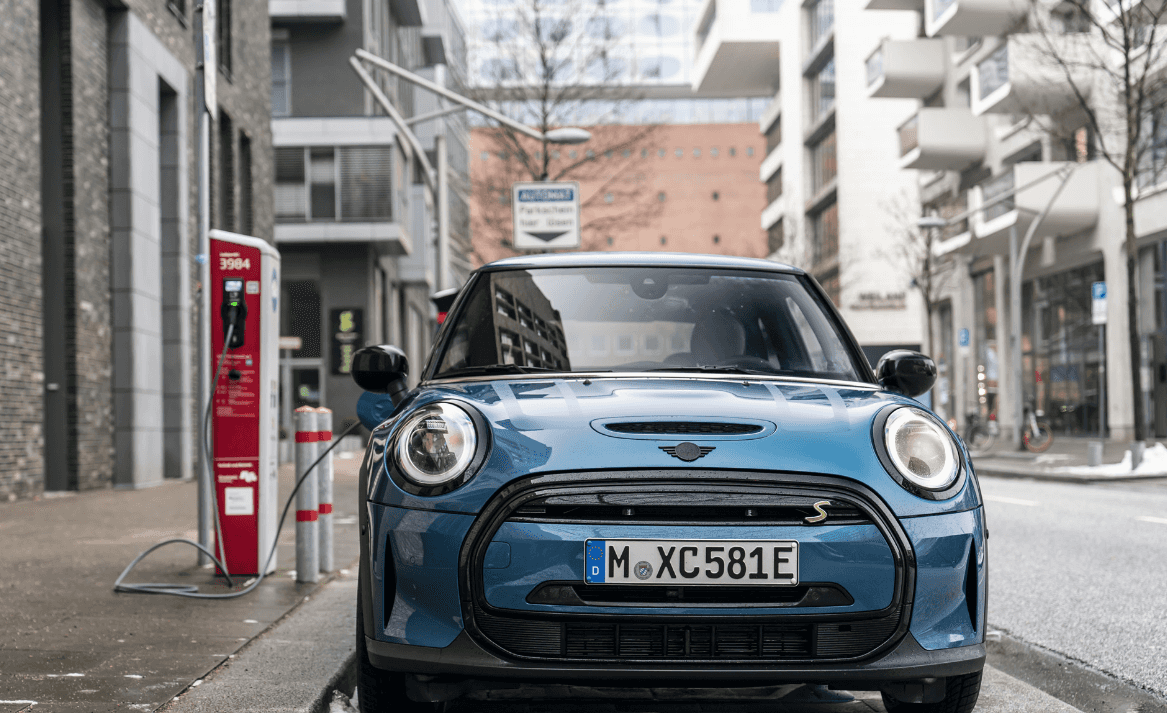 2022 MINI SE Electric Hatch Receives New Look | Habberstad MINI