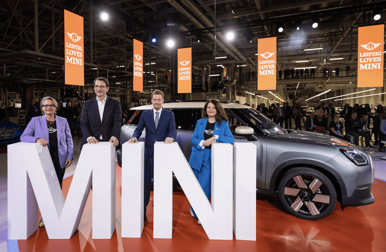 Start of production of the MINI Countryman at BMW Group Plant Leipzig ...
