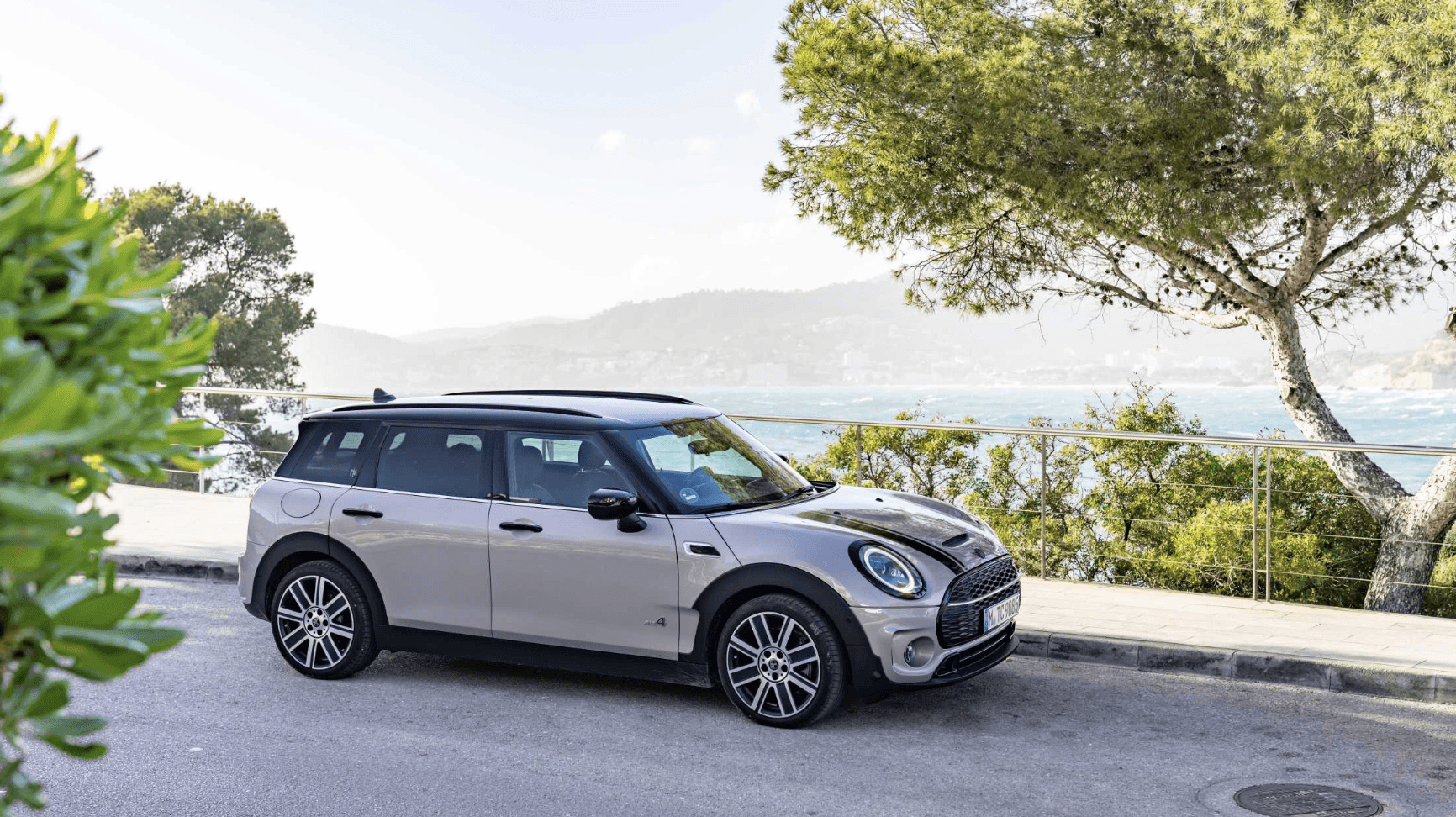 POSTCARD STORY. THE MINI COOPER S CLUBMAN ALL4. | Habberstad MINI