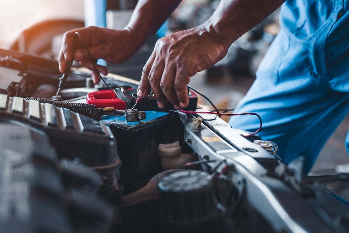 What is a car battery test and when do you need one? | Toyota of Orlando